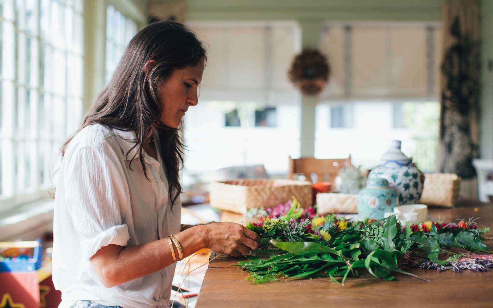 5 Things You Need to Know When Giving and Getting a Hawaiian Lei on Ma ...